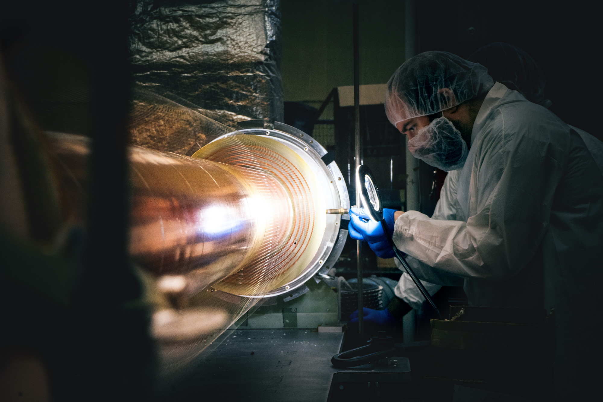 Does antimatter fall up or down? Physicists observe the first ... Does antimatter fall up or down? Physicists observe the first ...